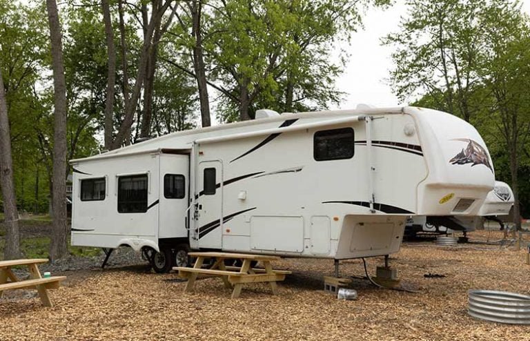 RV Camping & Slips | RV Resort | Mirror Lake Retreat